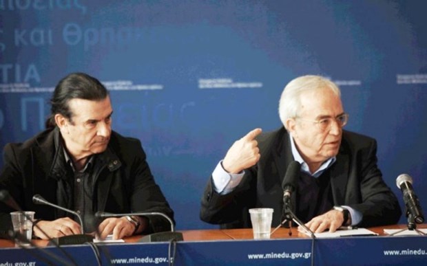 ΤΗΣ ΠΟΥΤΑΝΑΣ ΤΟ ΜΑΓΚΑΛΙ ΜΕ ΤΗΝ ΠΑΙΔΕΙΑ | Apodytiriakias.gr