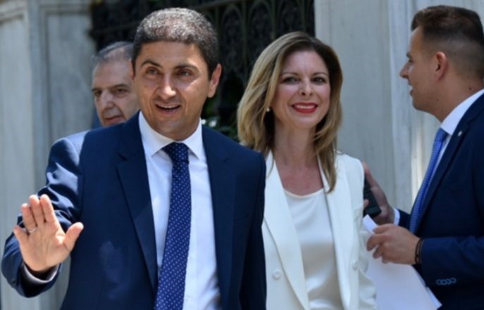ΜΗΤΣΟΤΑΚΗ, ΜΑΖΕΨΕ ΤΟΝ ΑΥΓΕΝΑΚΗ, ΔΕΝ ΠΑΕΙ ΑΛΛΟ! | Apodytiriakias.gr