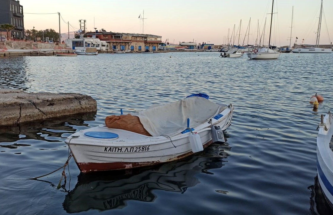 ΟΙ ΒΟΛΤΕΣ ΣΤΟ ΛΙΜΑΝΑΚΙ ΤΟΥ ΠΕΙΡΑΙΑ | Apodytiriakias.gr