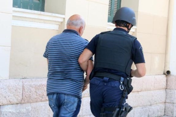 ΑΡΧΑΙΑ ΤΡΑΓΩΔΙΑ ΠΟΥΛΑΝΕ ΤΑ ΜΜΕ ΣΤΟ ΕΓΚΛΗΜΑ | Apodytiriakias.gr