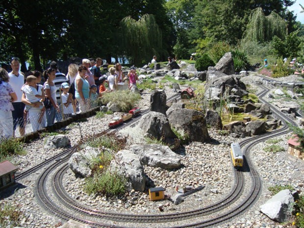 ΜΑΖΟΡΕΤΕΣ ΤΗΣ ΙΣΤΟΡΙΑΣ ΛΕΝΙΝ ΚΑΙ ΧΙΤΛΕΡ | Apodytiriakias.gr