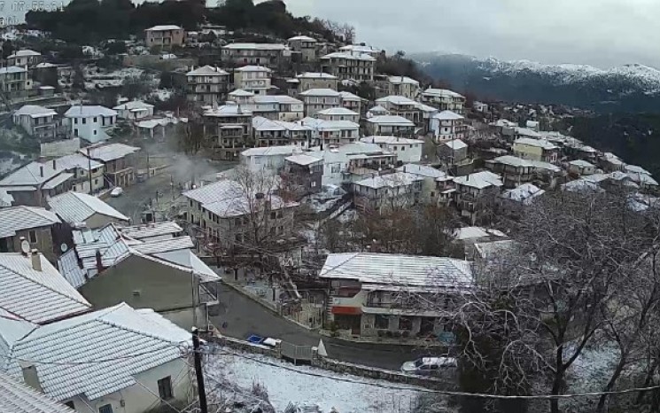 ΕΚΛΟΓΕΣ ΜΕ ΧΙΟΝΙΑ ΔΕΝ ΤΙΣ ΘΕΛΟΥΝ ΣΤΗΝ ΕΛΛΑΔΑ | Apodytiriakias.gr