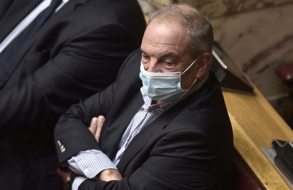 ΚΑΡΑΜΑΝΛΗΣ ΚΑΙ ΤΑ ΜΥΑΛΑ ΣΤΑ ΚΑΓΚΕΛΑ | Apodytiriakias.gr