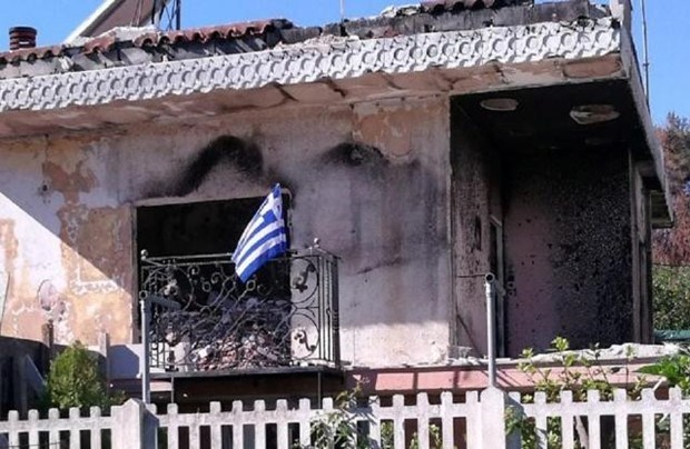 ΑΝ ΤΟΛΜΗΣΕΙ ΝΑ ΚΡΕΜΑΣΕΙ ΤΗΝ ΕΛΛΗΝΙΚΗ ΣΗΜΑΙΑ... | Apodytiriakias.gr