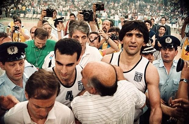 Η ΜΕΓΑΛΗ ΝΥΧΤΑ ΤΟΥ ΜΠΑΣΚΕΤ | Apodytiriakias.gr