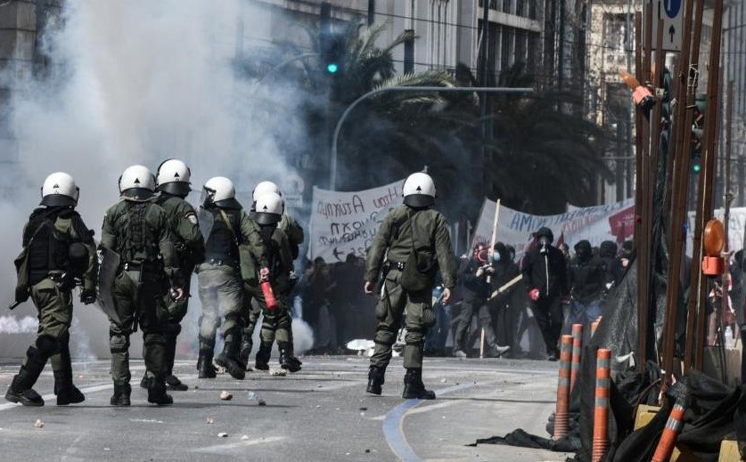ΣΑ ΝΑ ΥΠΟΣΤΗΡΙΖΟΥΝ ΔΙΑΦΟΡΕΤΙΚΕΣ ΟΜΑΔΕΣ... | Apodytiriakias.gr