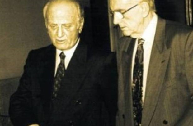 Ο ΛΙΒΑΝΗΣ, ΤΟ ΚΑΤΙ ΑΛΛΟ ΣΤΗ ΣΥΜΜΟΡΙΑ ΠΑΣΟΚ... | Apodytiriakias.gr