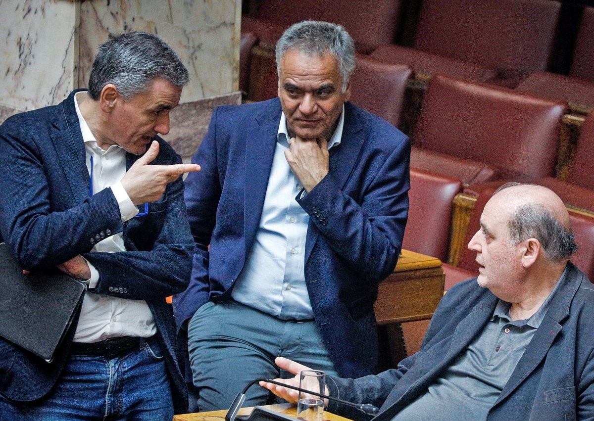 ΟΙ ΑΡΙΣΤΕΡΟΜΑΓΚΕΣ ΣΤΗΝ ΚΟΝΤΡΑ ΜΕ ΚΑΣΣΕΛΑΚΗ | Apodytiriakias.gr