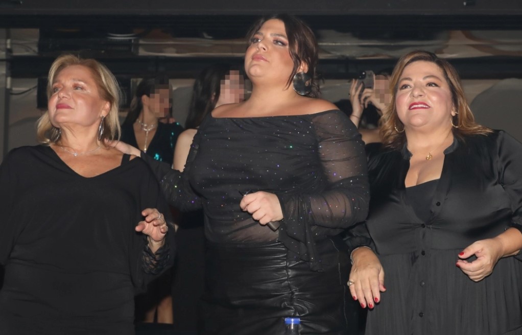 ΜΟΝΕΣ ΓΥΝΑΙΚΕΣ ΚΑΙ ΔΕΝ ΤΟ ΚΡΥΒΟΥΝ... | Apodytiriakias.gr