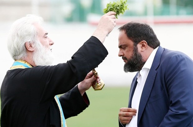 ΣΤΟΝ ΜΑΡΙΝΑΚΗ ΚΟΚΚΙΝΗ ΚΑΡΤΑ.... | Apodytiriakias.gr
