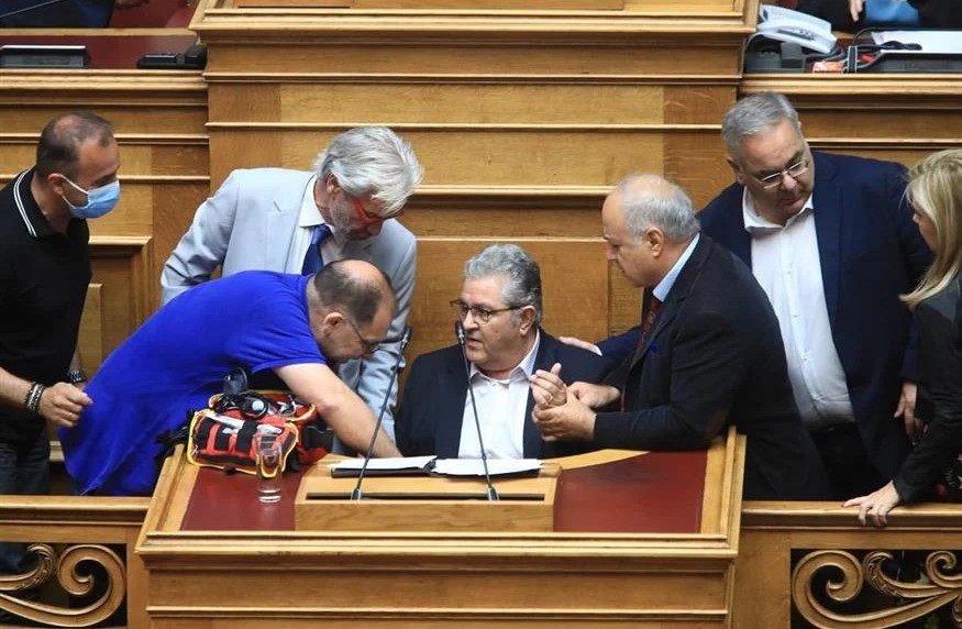 ΤΑ ΧΑΜΟΓΕΛΑΚΙΑ ΤΟΥ ΝΤΡΟΠΑΛΟΥ ΚΚΕ | Apodytiriakias.gr