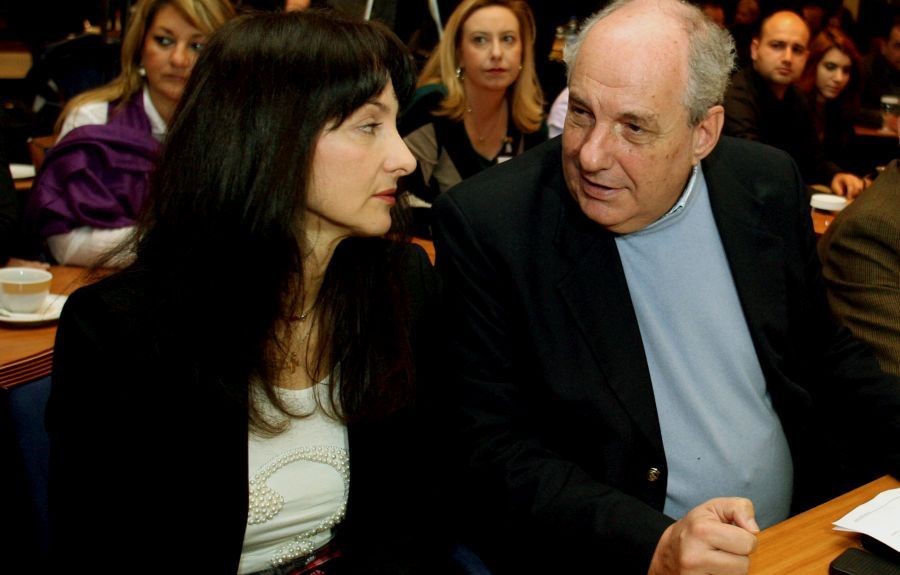 ΔΕΝ ΟΡΚΙΖΕΤΑΙ ΥΠΟΥΡΓΟΣ ΝΑ... ΧΡΩΣΤΑΕΙ ΛΕΦΤΑ | Apodytiriakias.gr