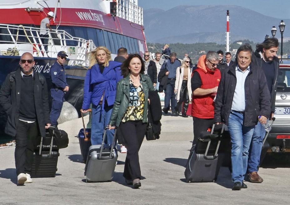 ΤΙ ΕΓΙΝΕ ΣΤΙΣ ΣΠΕΤΣΕΣ ΤΟ ΚΡΑΤΗΣΑΝ ΜΥΣΤΙΚΟ | Apodytiriakias.gr