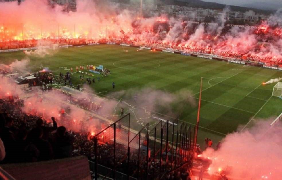 ΟΙ ΨΕΥΤΟΜΑΓΚΕΣ ΜΕ ΤΑ... ΚΑΠΝΟΓΟΝΑ | Apodytiriakias.gr