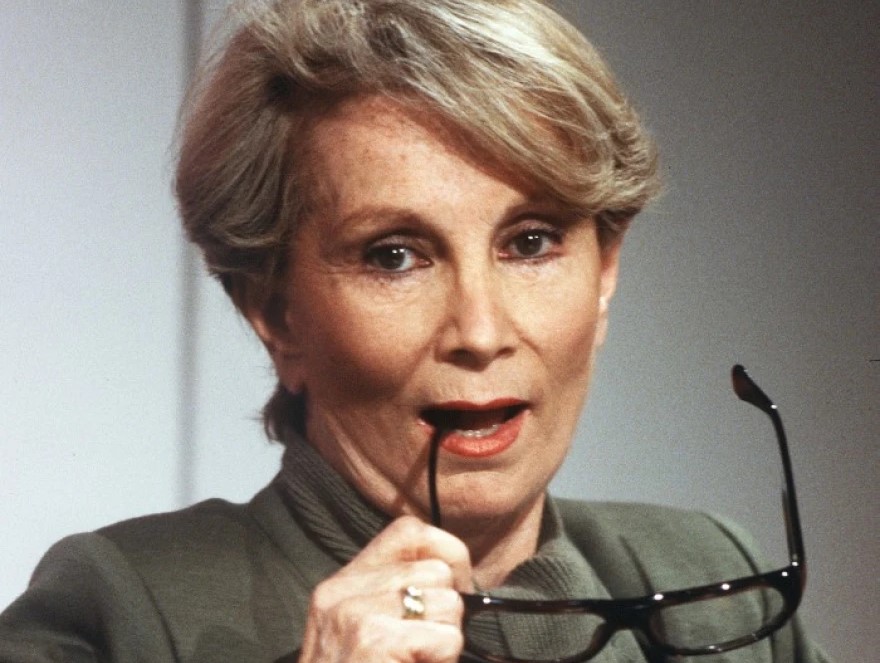 ΞΕΦΤΥΛΑ ΠΟΥΤΑΝΑ ΕΙΝΑΙ, ΟΧΙ ΚΑΙ MADAME | Apodytiriakias.gr