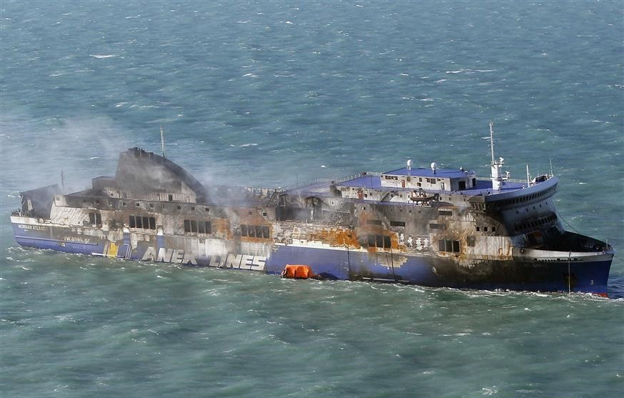 ΜΙΑ ΤΡΑΓΩΔΙΑ ΜΕ ΝΕΚΡΟΥΣ ΣΕ ΦΕΡΥΜΠΩΤ | Apodytiriakias.gr