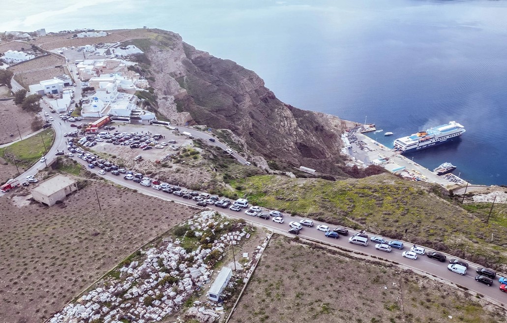 ΠΑΝΙΚΟΣ ΣΤΗ ΣΑΝΤΟΡΙΝΗ | Apodytiriakias.gr
