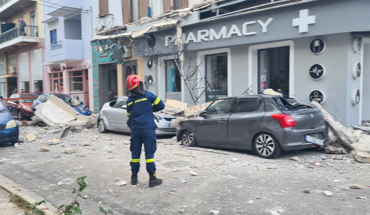 ΠΕΣΑΝΕ ΜΠΑΛΚΟΝΙΑ, Ο ΑΕΡΑΣ ΗΤΑΝ ΔΥΝΑΤΟΣ... | Apodytiriakias.gr