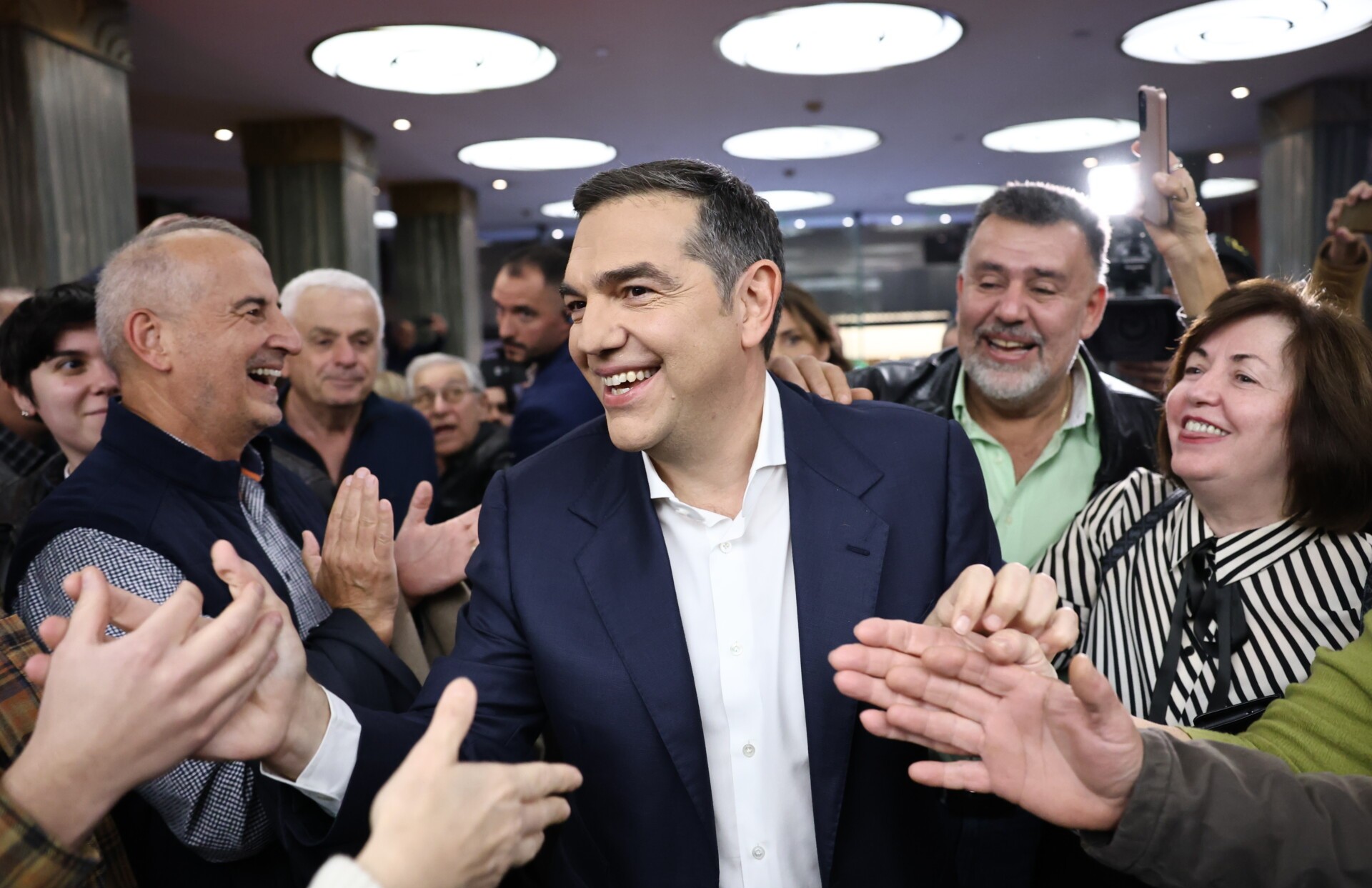 Ο ΤΣΙΠΡΑΣ ΟΣΟ ΕΙΝΑΙ ΣΤΗΝ ΑΠ' ΕΞΩ... | Apodytiriakias.gr