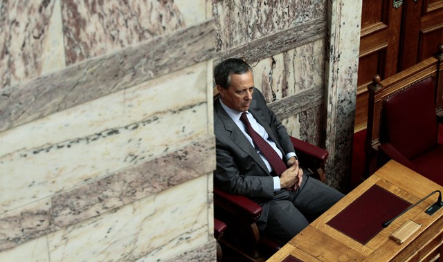 Ο ΚΑΣΙΔΙΑΡΗΣ ΚΑΙ Η ΤΡΑΒΕΣΤΙ ΔΗΜΟΚΡΑΤΙΑ | Apodytiriakias.gr