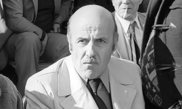 ΡΕ, ΞΕΡΕΤΕ ΠΟΙΟΣ ΕΙΜΑΙ ΕΓΩ; | Apodytiriakias.gr