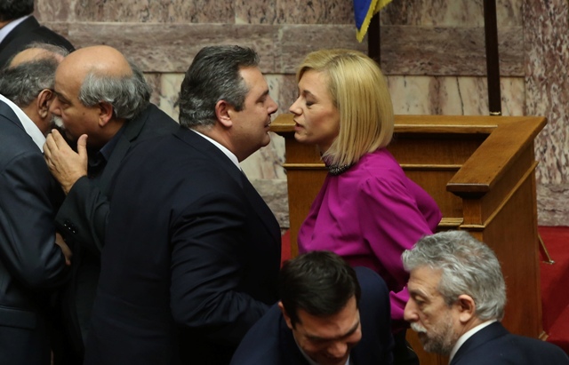 ΠΗΡΕ ΤΑ ΣΩΒΡΑΚΑ ΤΟΥ ΛΑΦΑΖΑΝΗ Η ΡΑΧΗΛ ΜΑΚΡΗ | Apodytiriakias.gr