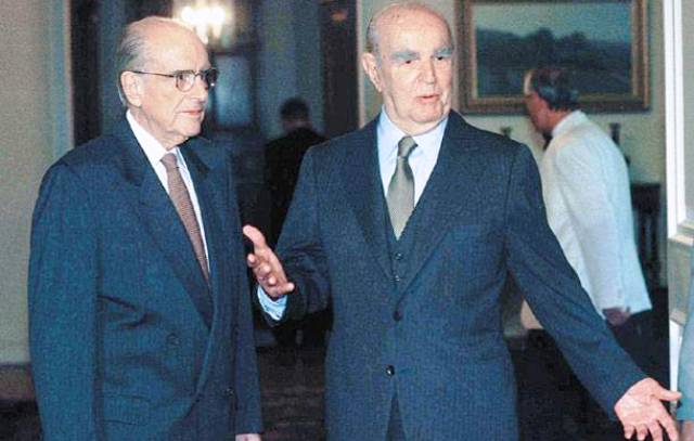 ΟΙ ΑΠΟΡΡΗΤΟΙ ΦΑΚΕΛΛΟΙ ΓΙΑ ΚΑΡΑΜΑΝΛΗ ΚΑΙ ΑΝΔΡΕΑ | Apodytiriakias.gr