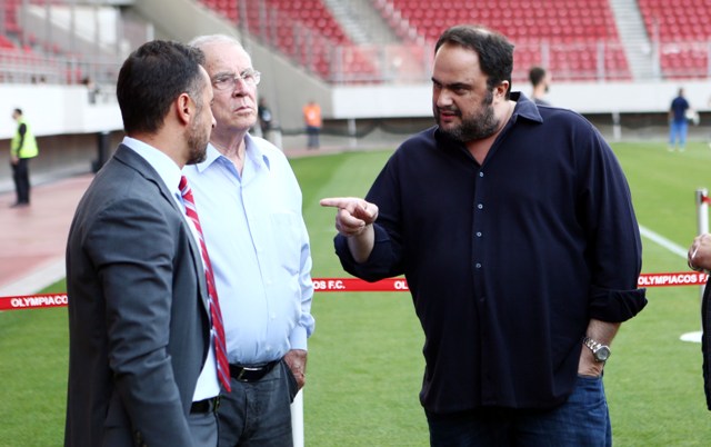 Ο ΜΑΡΙΝΑΚΗΣ ΕΒΑΛΕ ΠΛΑΤΗ ΓΙΑ... ΠΕΡΕΪΡΑ! | Apodytiriakias.gr