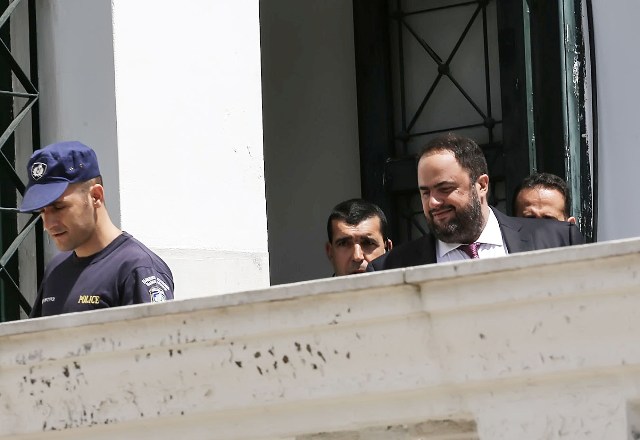 ΠΟΙΟΙ ΕΣΚΑΣΑΝ ΑΠΟ ΖΗΛΙΑ ΓΙΑ ΤΟΝ ΜΑΡΙΝΑΚΗ! | Apodytiriakias.gr
