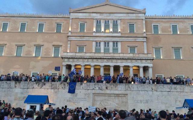 Ο ΛΑΟΣ ΔΕΝ ΞΕΧΝΑ ΤΙ ΣΗΜΑΙΝΕΙ ΠΟΥΣΤΙΑ! | Apodytiriakias.gr