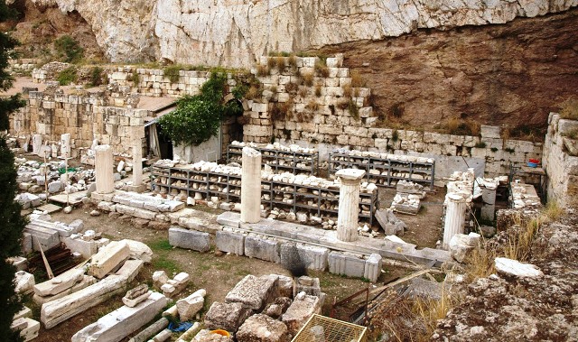 ΦΤΙΑΧΝΟΥΝ ΤΟΝ ΝΑΟ ΤΟΥ ΑΣΚΛΗΠΙΟΥ | Apodytiriakias.gr