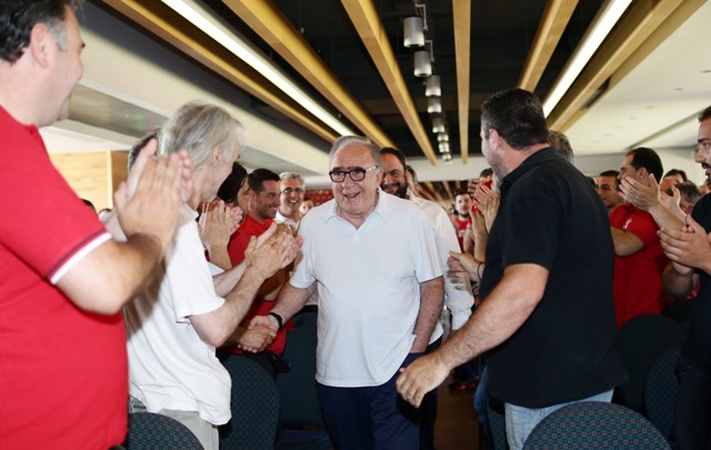 ΙΒΑΝ ΣΑΒΒΙΔΗ, ΞΕΡΕΙΣ ΤΟ... ΑΛΛΟ ΜΕ ΤΟΝ ΚΟΚΚΑΛΗ; | Apodytiriakias.gr
