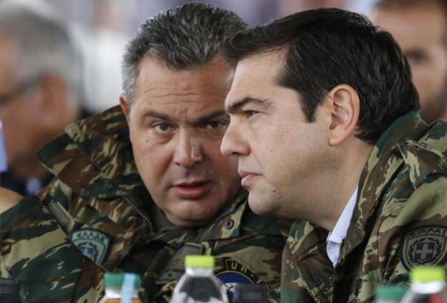 ΔΕΝ ΒΛΕΠΟΥΝ ΤΑ ΧΑΛΙΑ ΤΟΥΣ, ΤΑ ΒΑΛΑΝΕ ΜΕ ΤΟΝ... ΚΑΜΜΕΝΟ | Apodytiriakias.gr